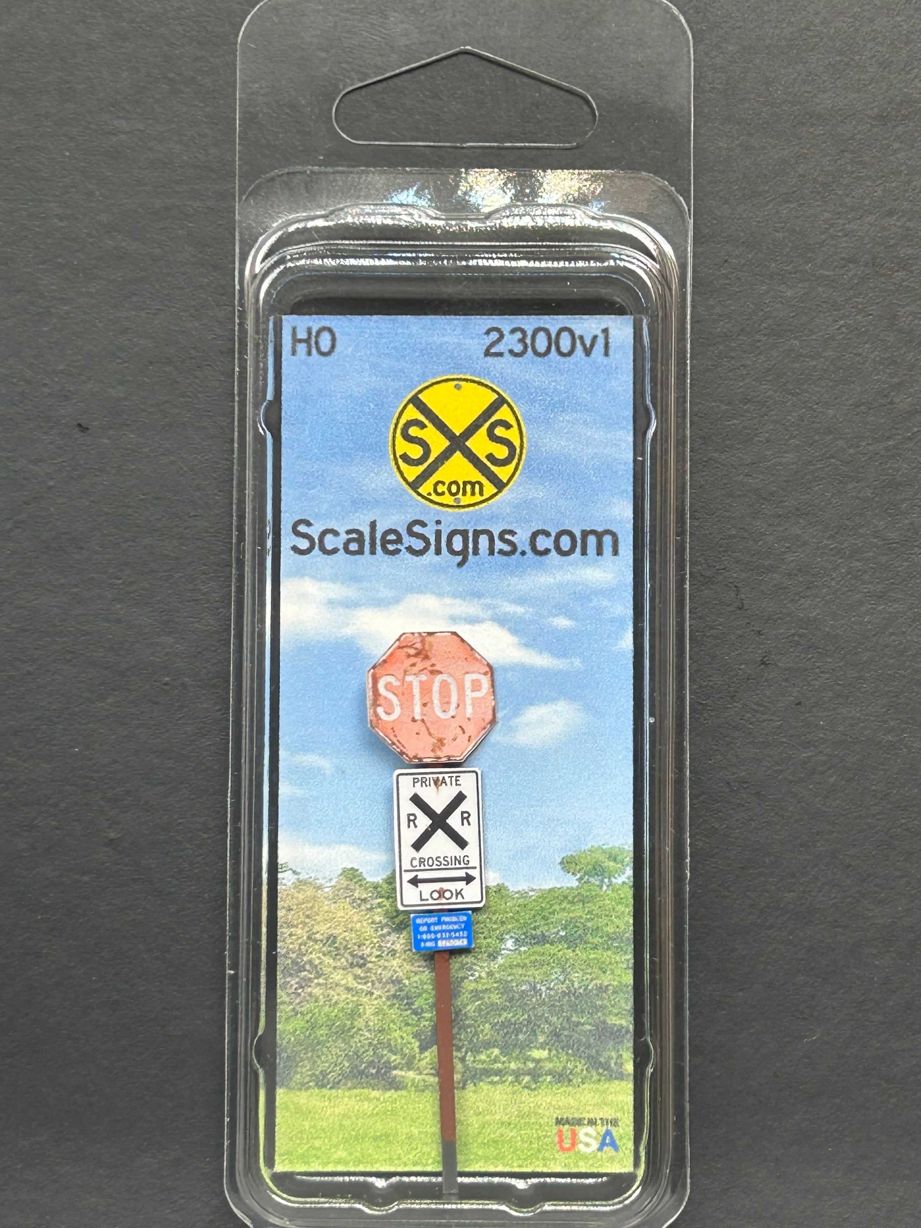 🟢 Private Railroad Crossing w/ Brown Pole – ScaleSigns.com