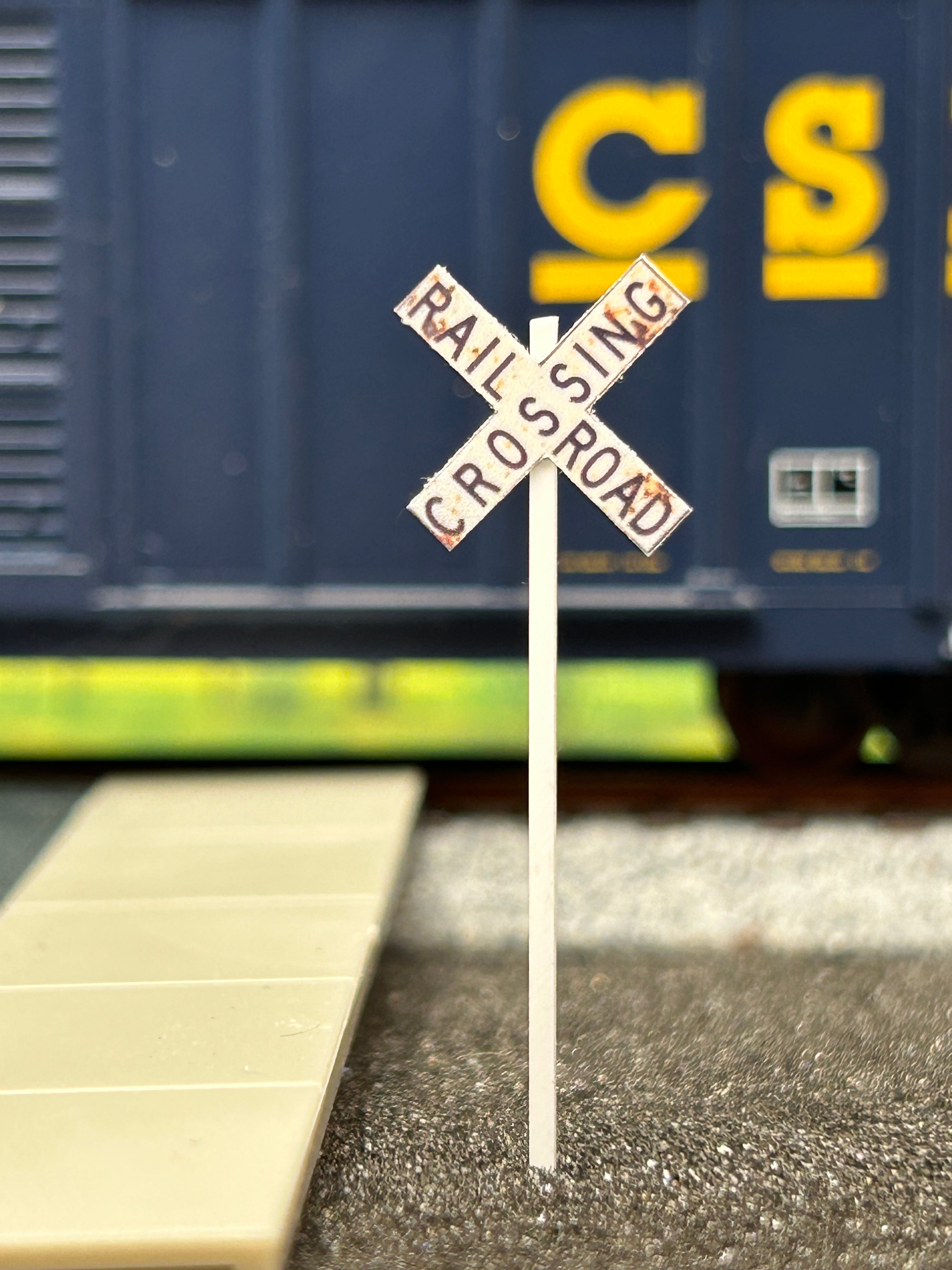 Scale Detailed Model Street and Railroad Signs in 1:87 HO – ScaleSigns.com
