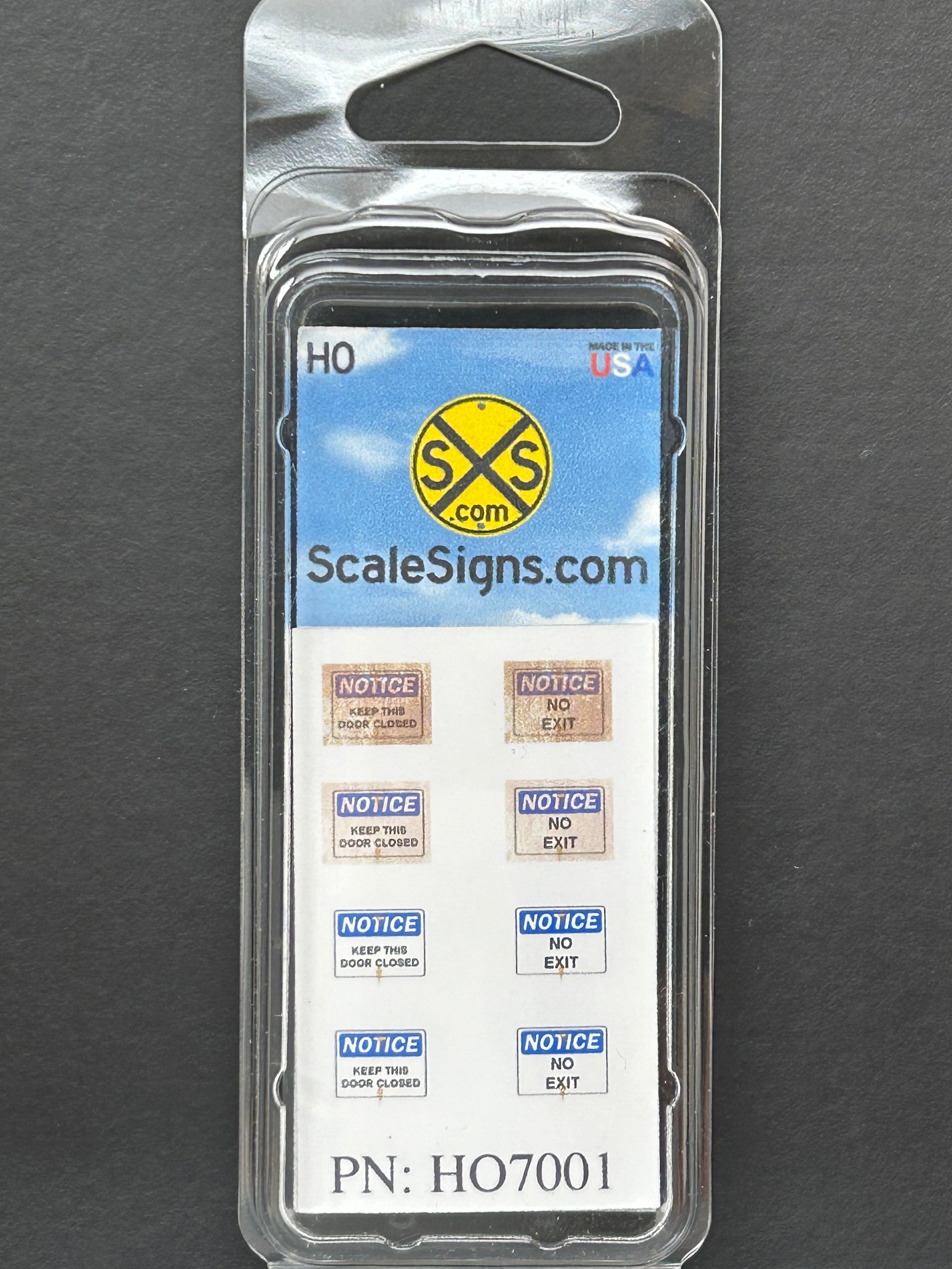 🟢 Keep This Door Closed + No Exit – ScaleSigns.com