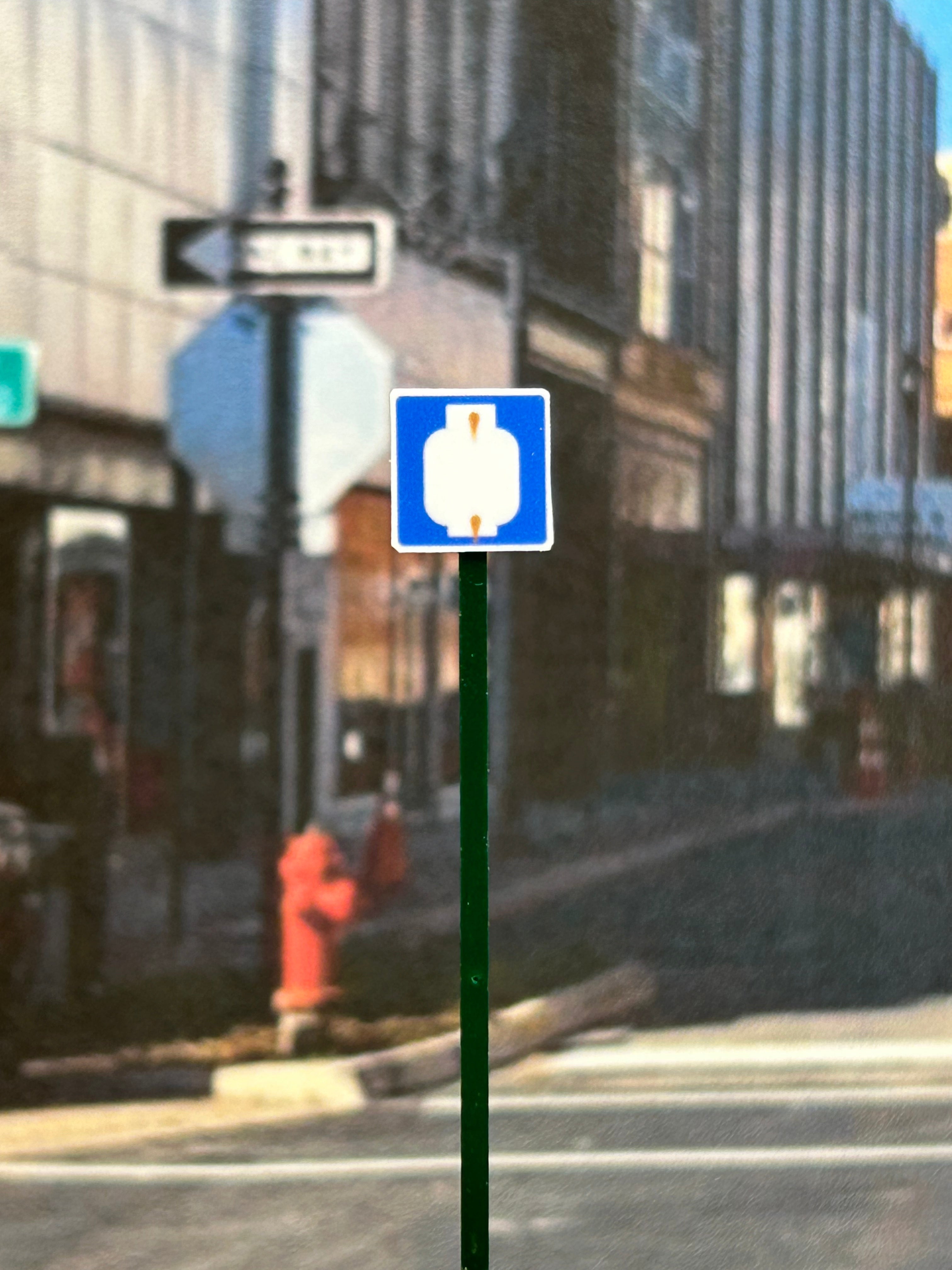 Scale Detailed Model Street and Railroad Signs in 1:87 HO – ScaleSigns.com