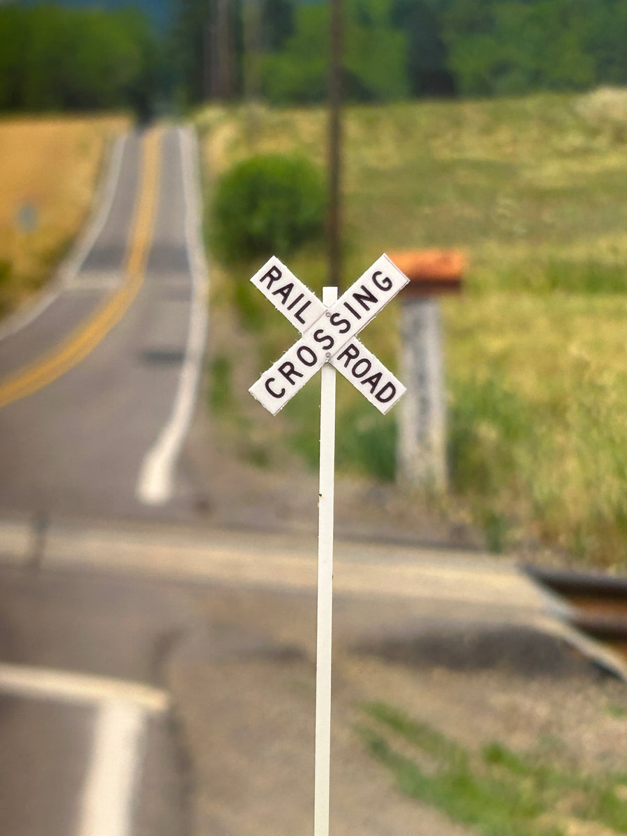 🟢 Crossbuck| ScaleSigns.com