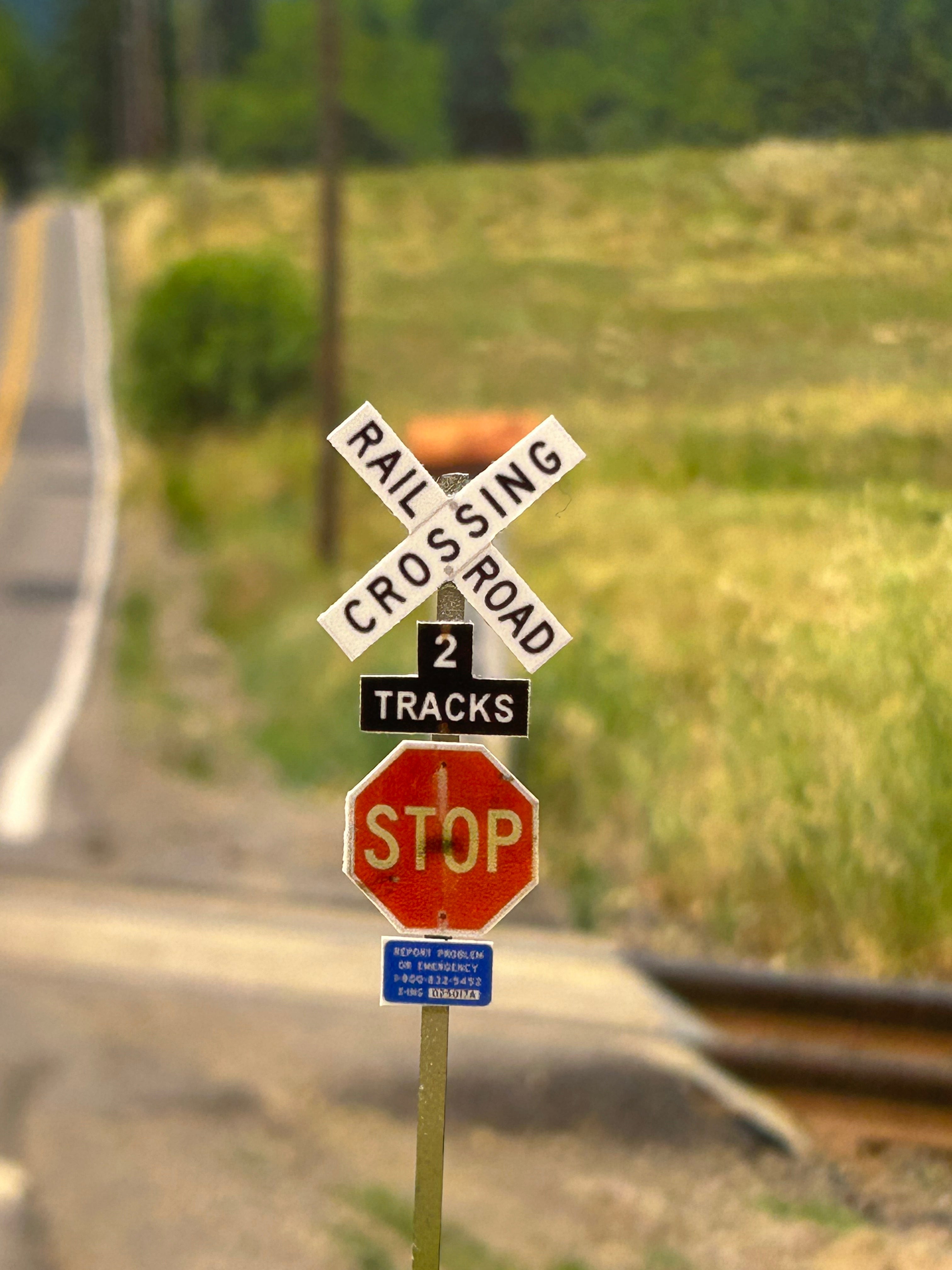 1:87 HO Scale Detailed Model Street and Railroad Signs – ScaleSigns.com