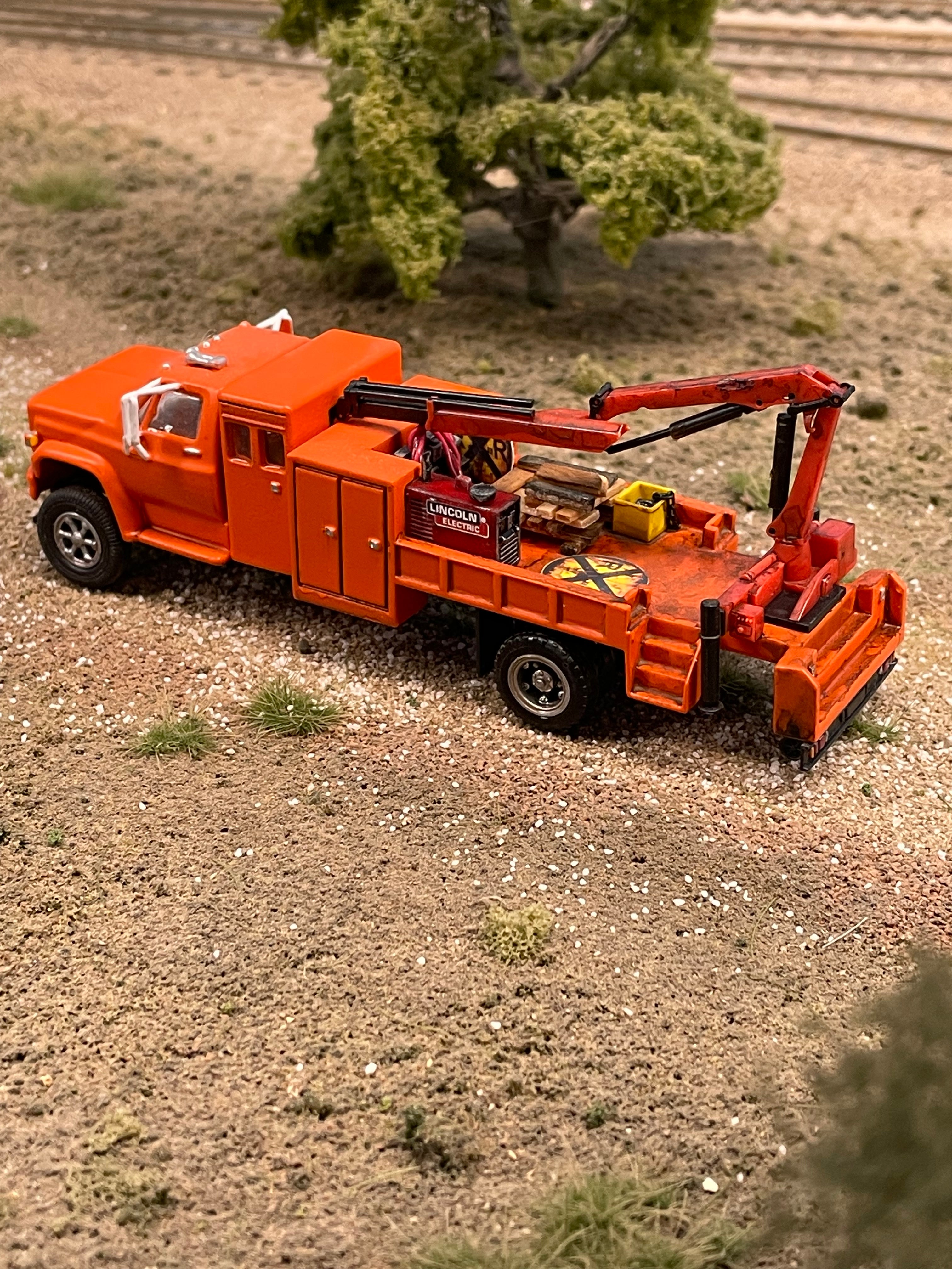 Detailed Model Street and Railroad Signs in 1:87 HO Scale – ScaleSigns.com