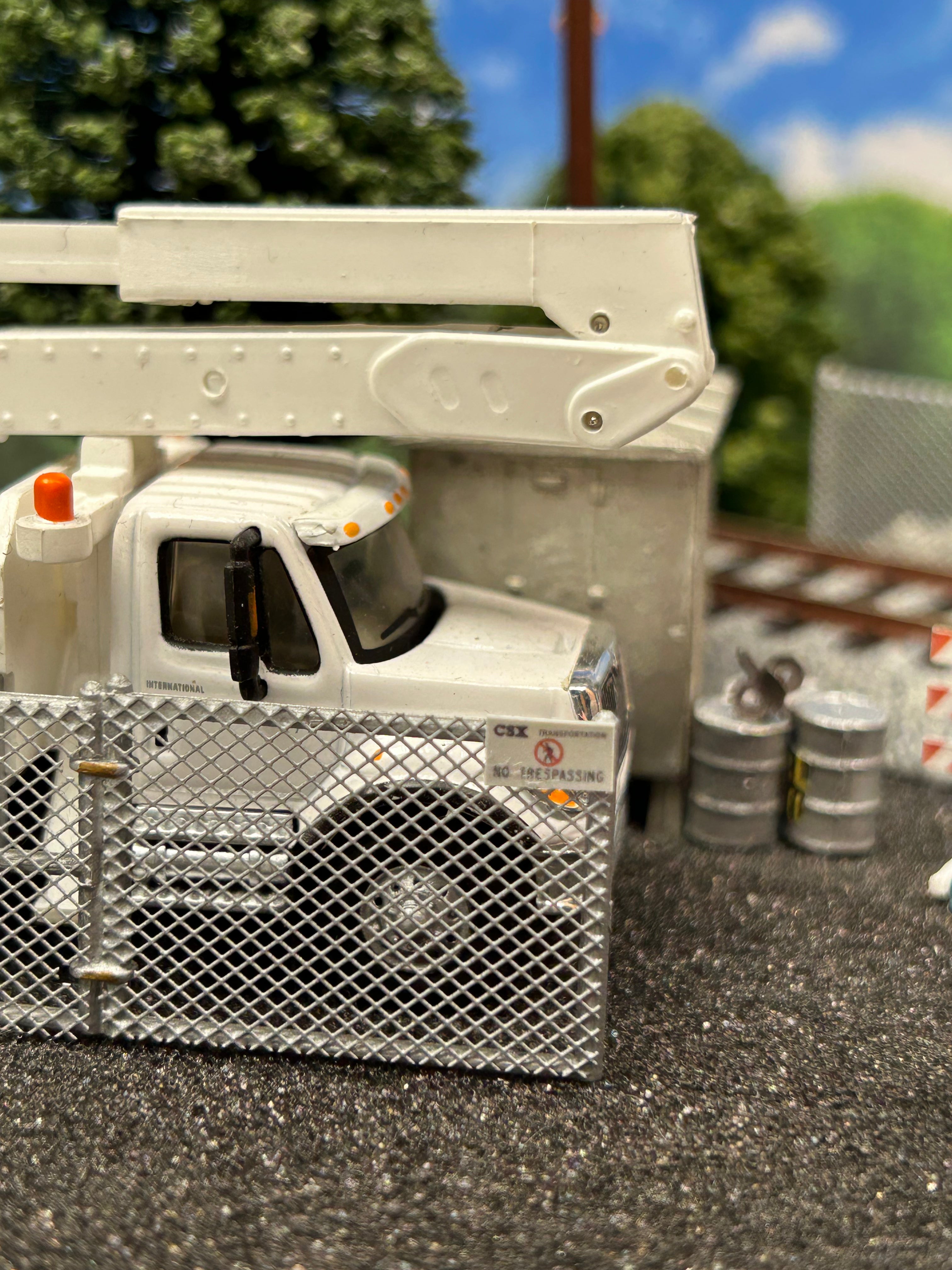 Scale Detailed Model Street and Railroad Signs in 1:87 HO – ScaleSigns.com