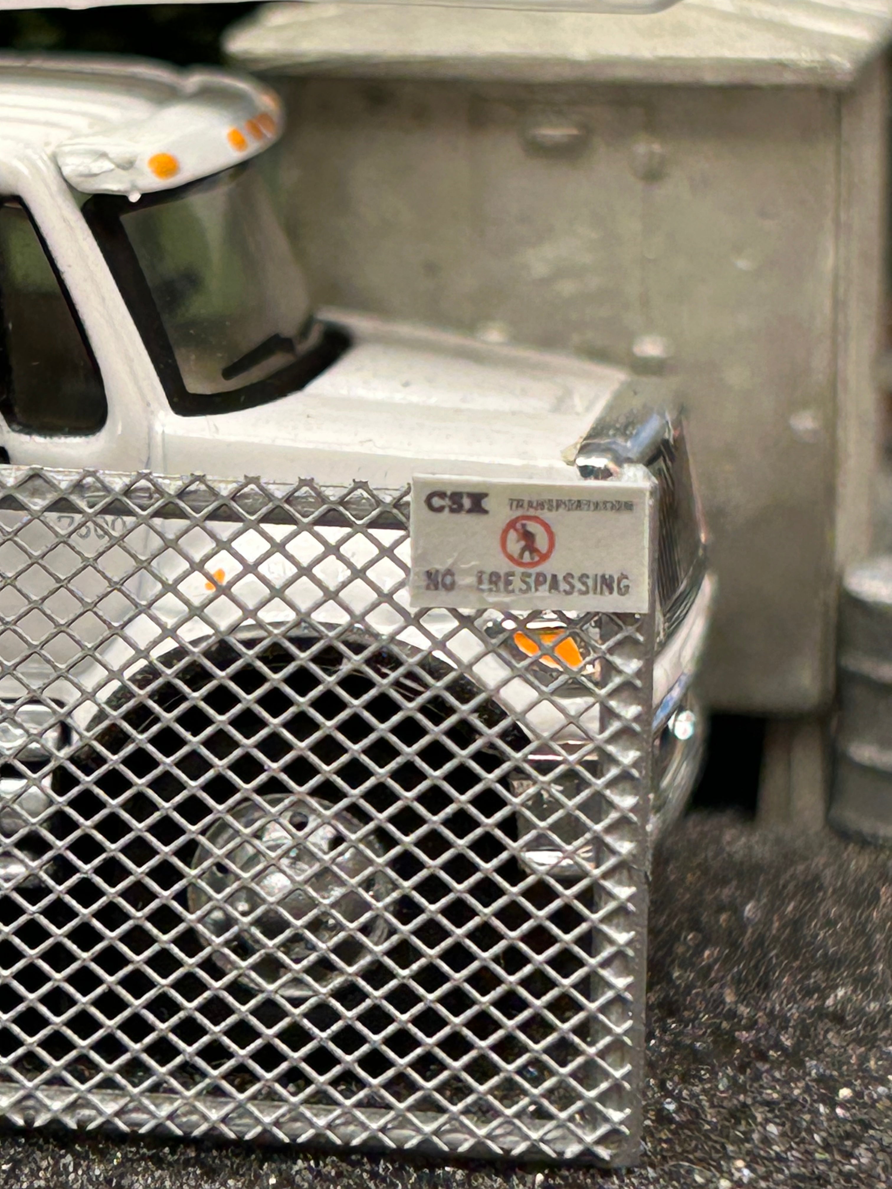 Scale Detailed Model Street and Railroad Signs in 1:87 HO – ScaleSigns.com