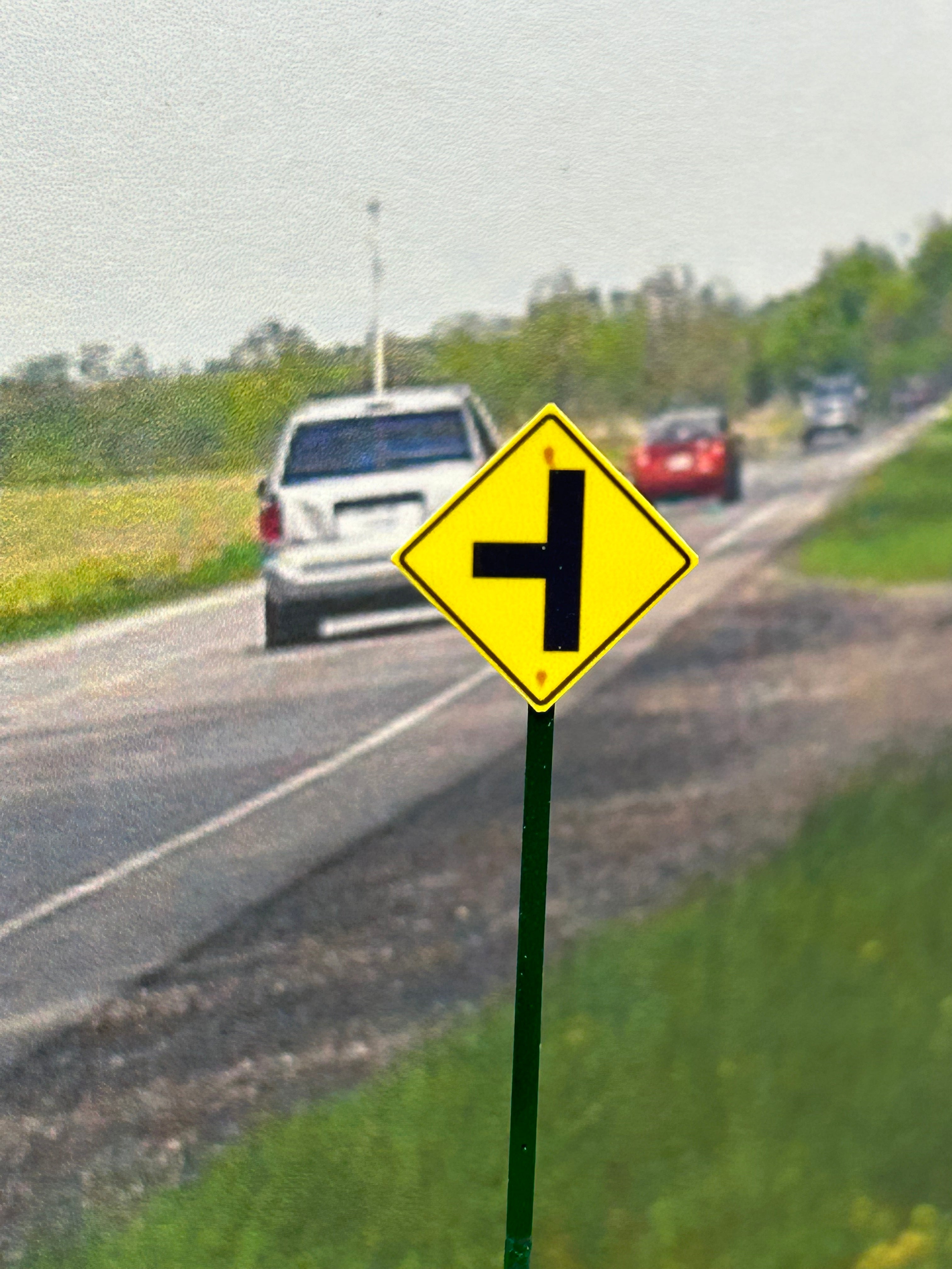 1:87 HO Scale model signs. – ScaleSigns.com